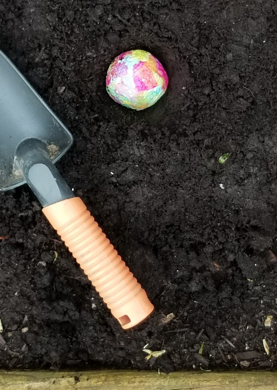 Recycled Crafts for Kids Pulp Paper Balls - Hands-On Teaching Ideas