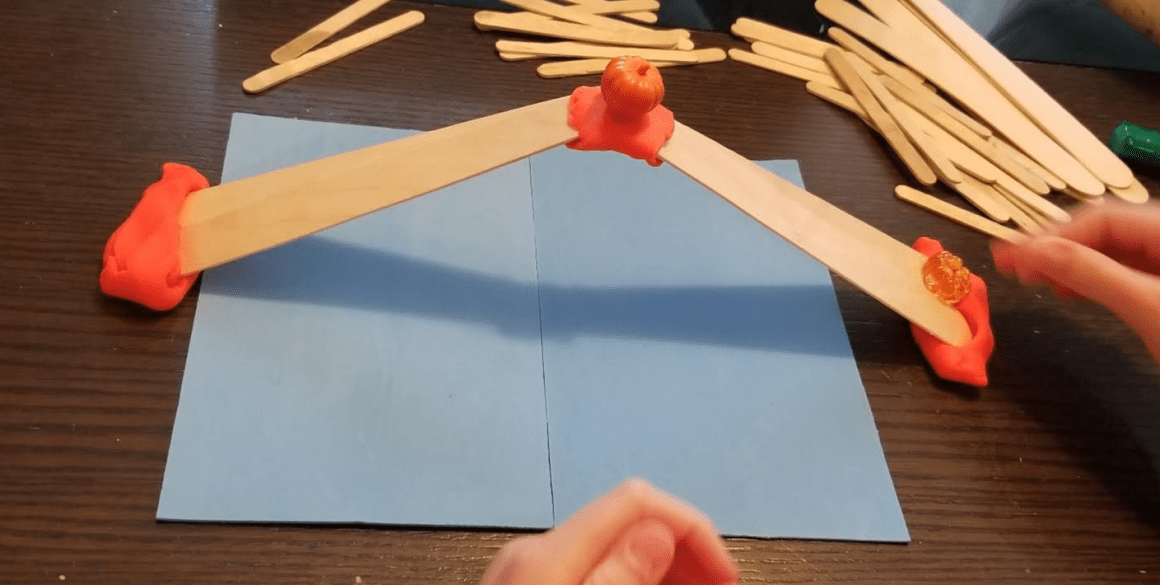 3 Quick Halloween STEM Activities for Kids