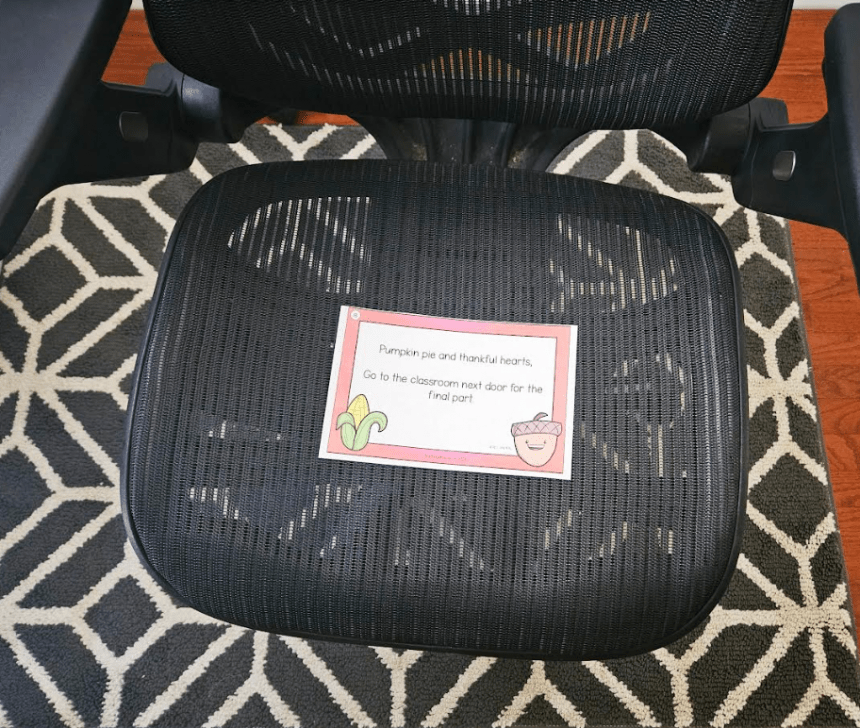 Free Thanksgiving Classroom Scavenger Hunt Clues