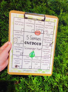 Free 5 Senses Scavenger Hunt (Free Printable)